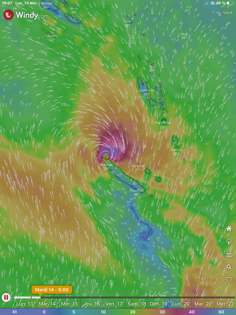 A cyclone expected in New Caledonia - The French Pacific Journal